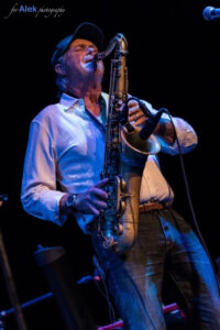 Dexter O’Neal and The Funk Yard Band